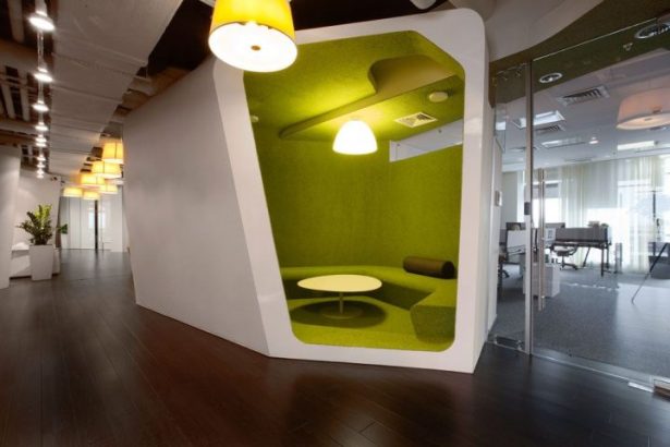 Inspiring Workplace Assembly Rooms Reveal Their Playful Designs ...