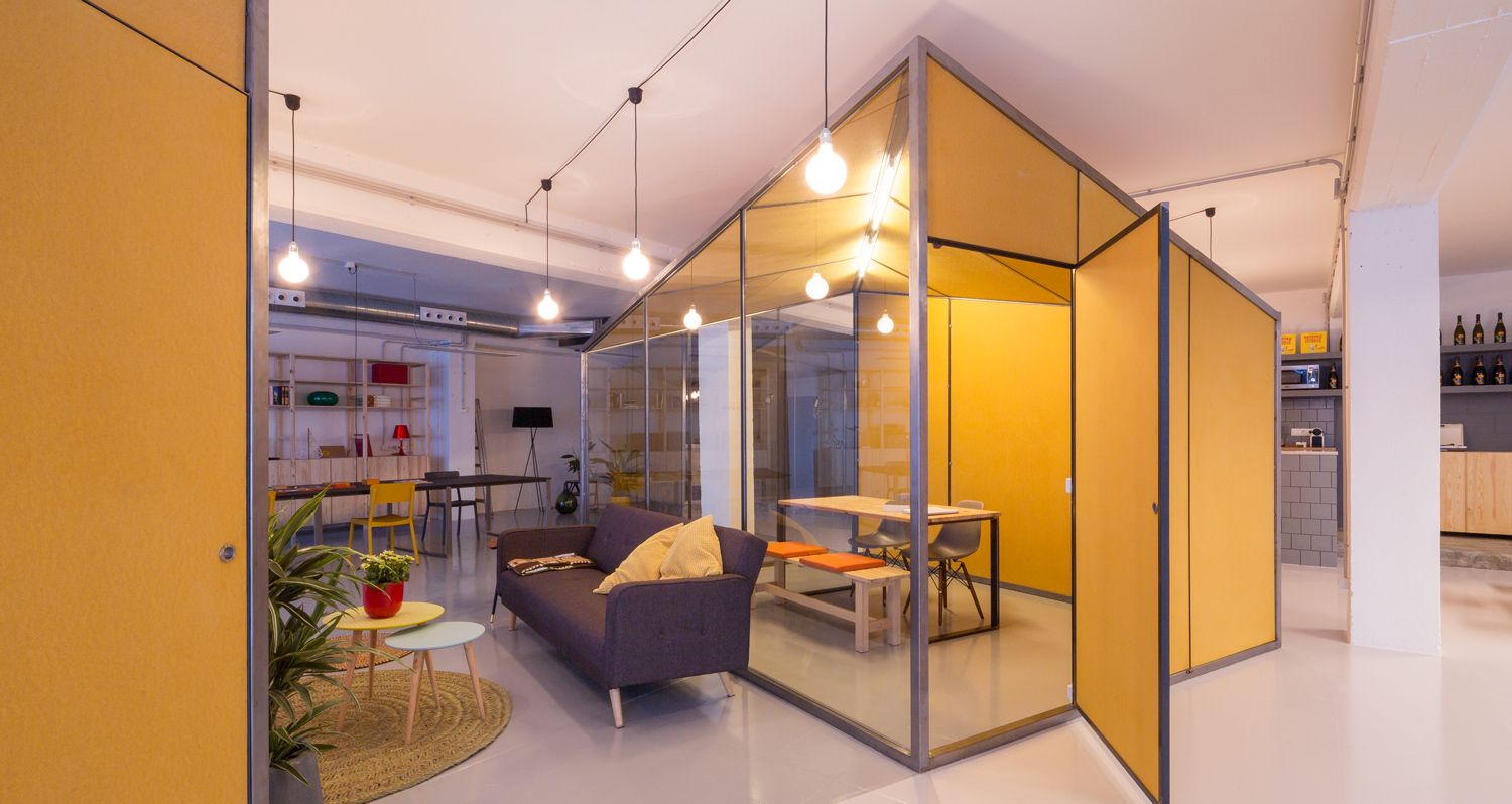 Inspiring Workplace Assembly Rooms Reveal Their Playful Designs ...